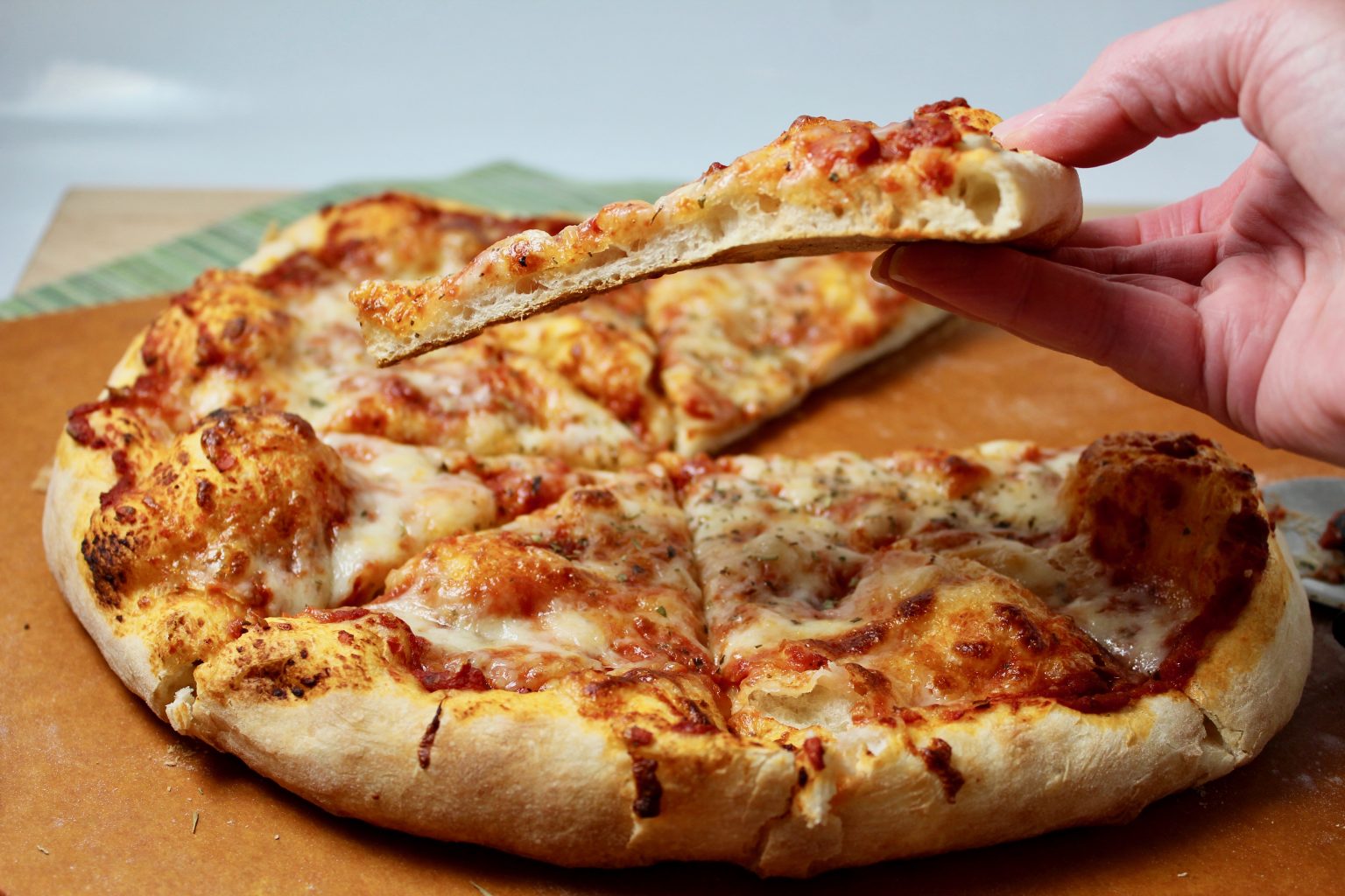 Easy Homemade Pizza Dough | epicuricloud (Tina Verrelli)