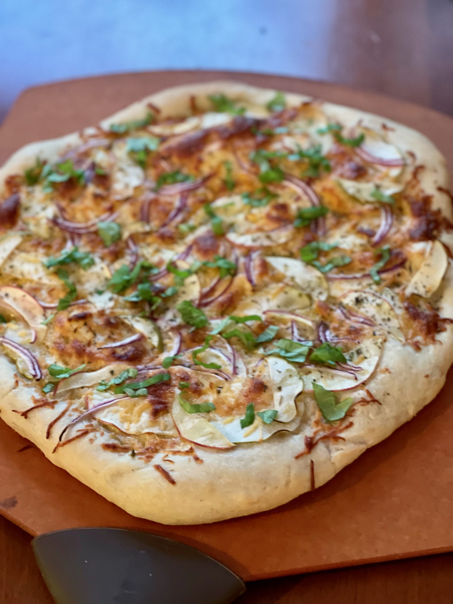 Apple Cheddar Flatbread | epicuricloud (Tina Verrelli)